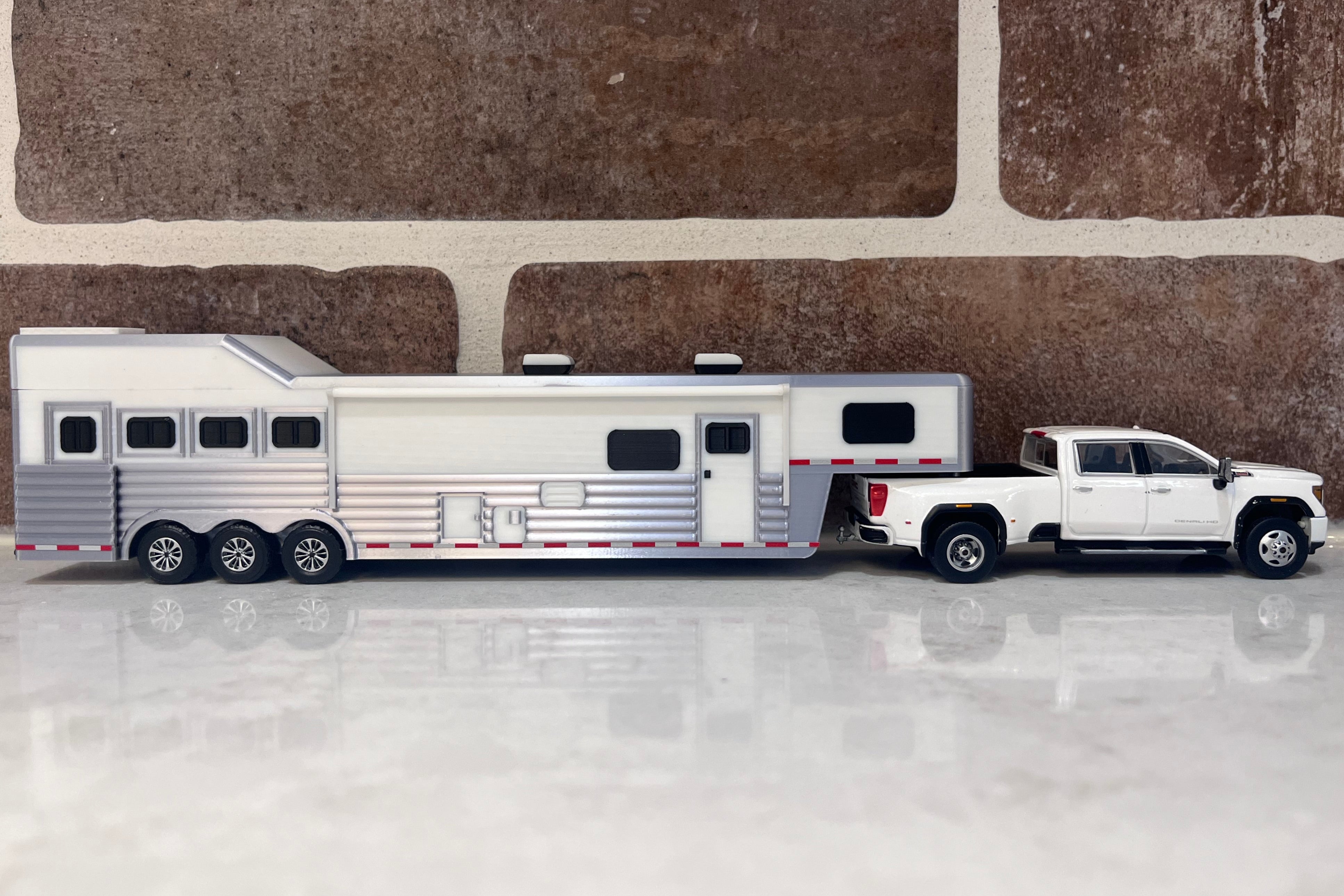1/64 White 4H 17' 8" LQ Trailer (High Detail) – CB Trailers