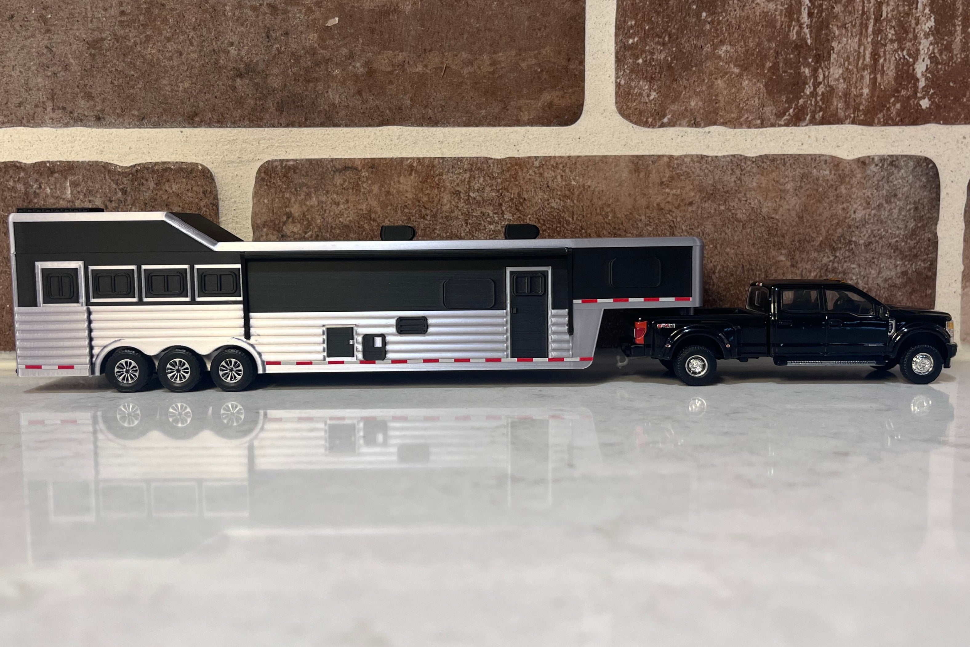 1/64 Black 4H 17' 8" LQ Trailer (High Detail) – CB Trailers